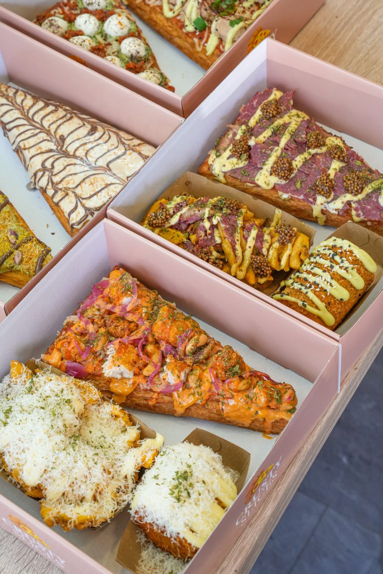 Crusty Slices: Croissant trifft Pizza | Gastro.News